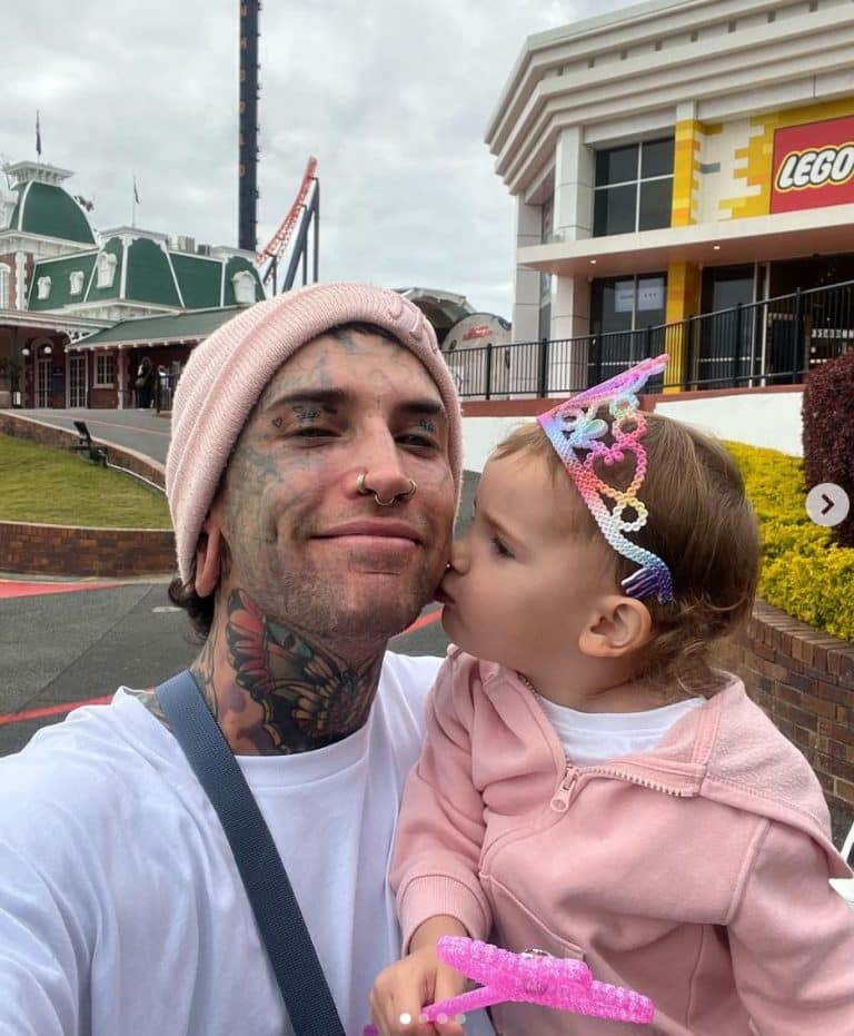 Tattoo-Covered Dad Undergoes Dramatic Transformation for His Daughter’s ...