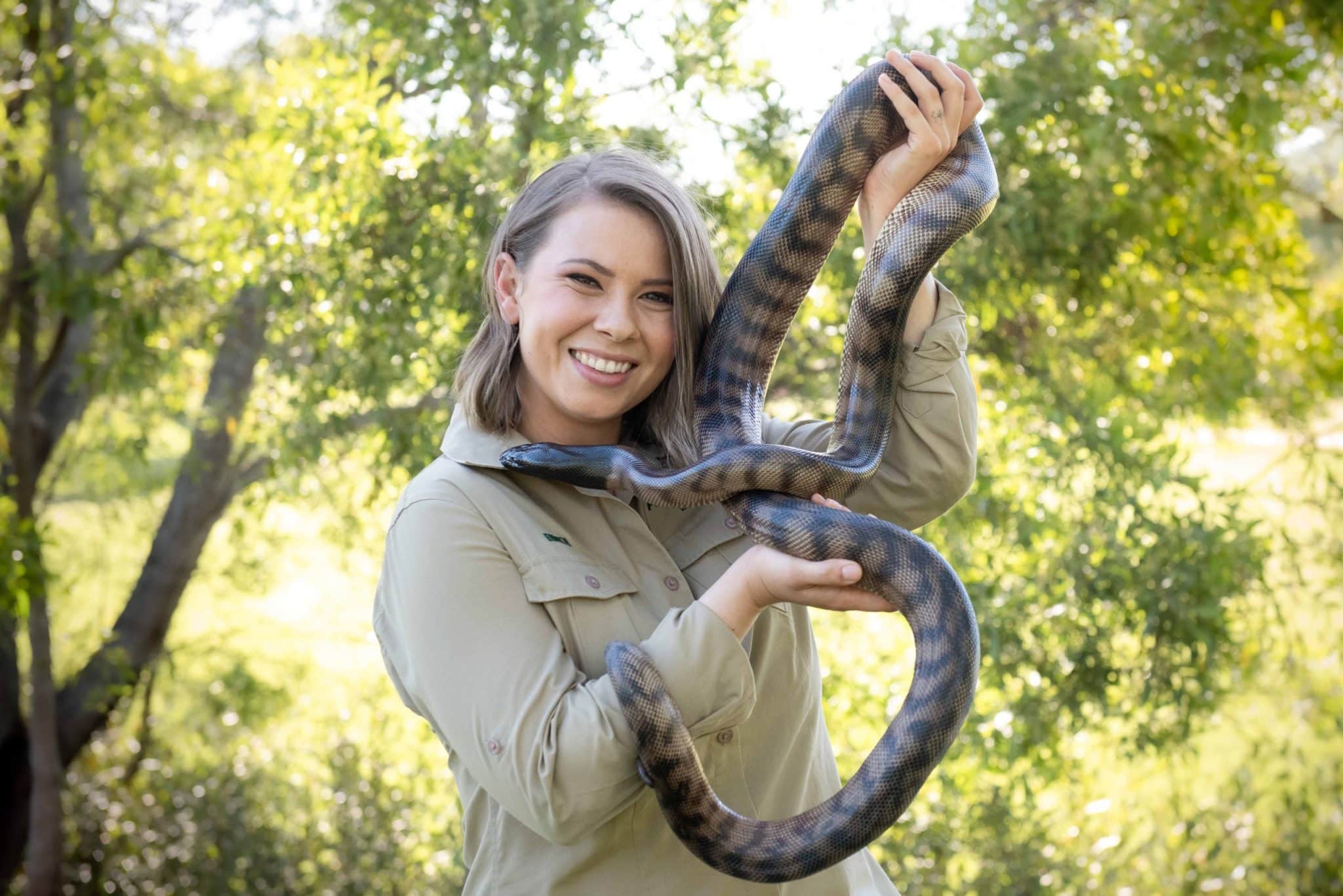 Viral Strange - Bindi Irwin's Courageous Battle with Endometriosis