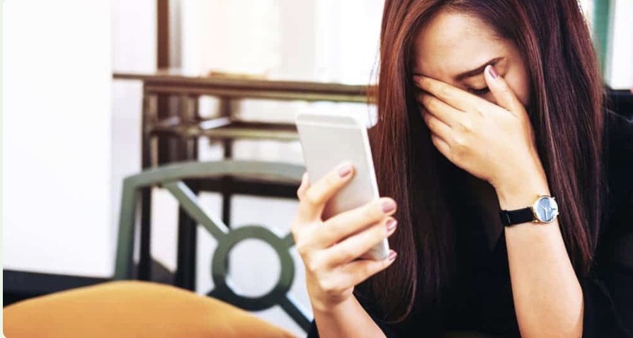 10 Common Mistakes That Women Make In Early Relationships